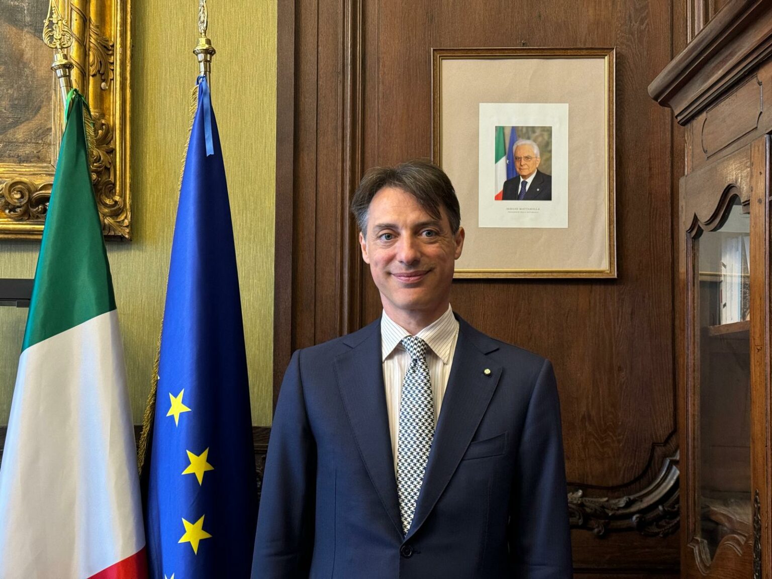Jacopo Albergoni, nuovo Console Generale d'Italia a Parigi - Comites ...